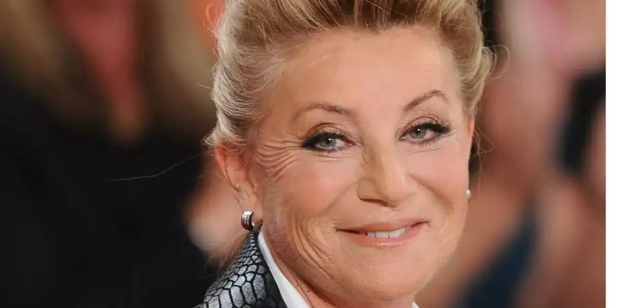 Sheila chirurgie esthétique : Les opérations qu'elle a subies